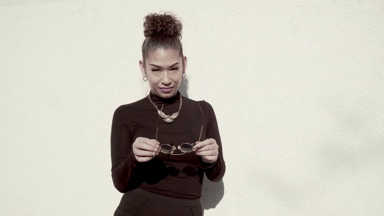 Janice Hofmann x Portrait Video - YouTube