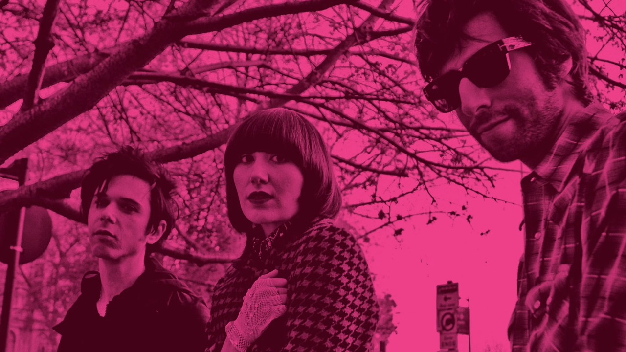 YEAH YEAH YEAHS John Peel 10th July 2002 - YouTube