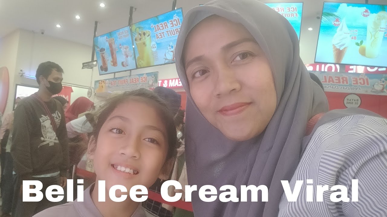 BELI ICE CREAM VIRAL//MIXUE//MIXUE TULUNGAGUNG - YouTube
