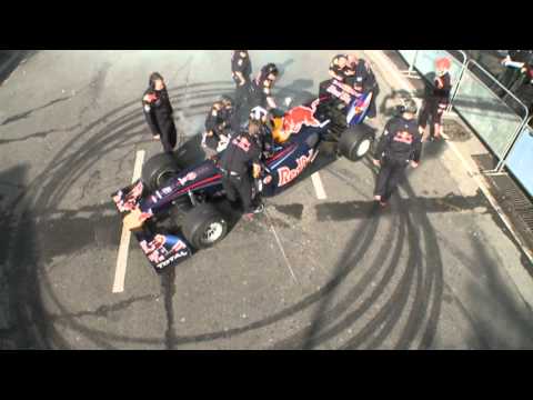 David Coulthard en Bogota - Red Bull Racing - Streets of Bogotá 2010