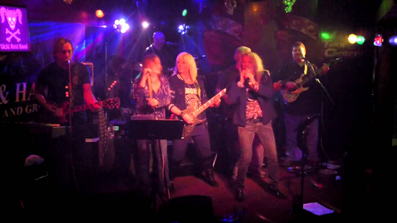 Vicki Reed Band w Pam Gentry Dirty Deeds(cover)3 20 15 - YouTube