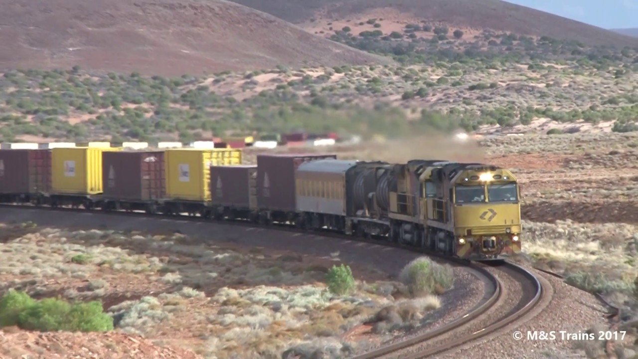 Double GM crosses SCT Freight: Trains on the TAR Edition 1 - YouTube