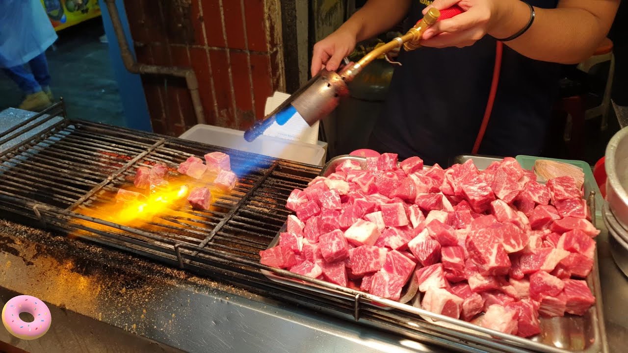 Amazing Beef cube steak - Taiwan Night market street food - YouTube