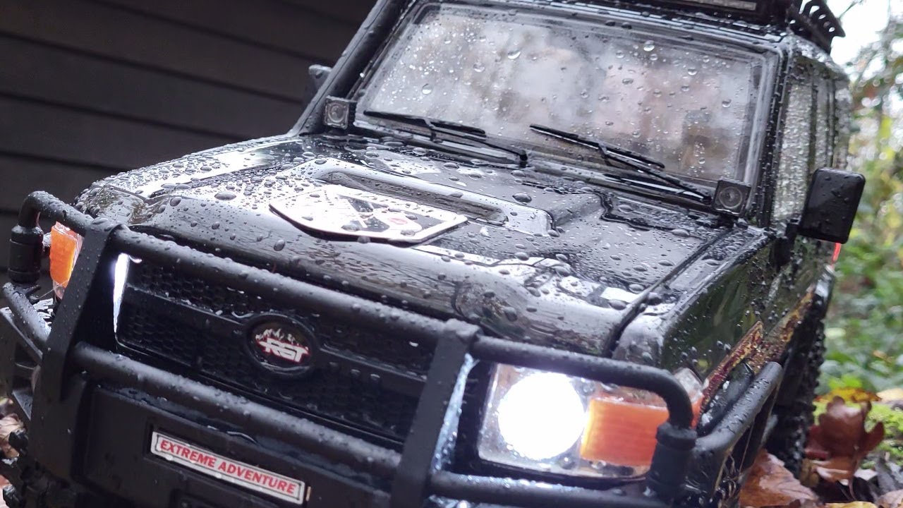 The Terminator makes his rounds... // RGT EX86190 Rescuer // Toyota ...
