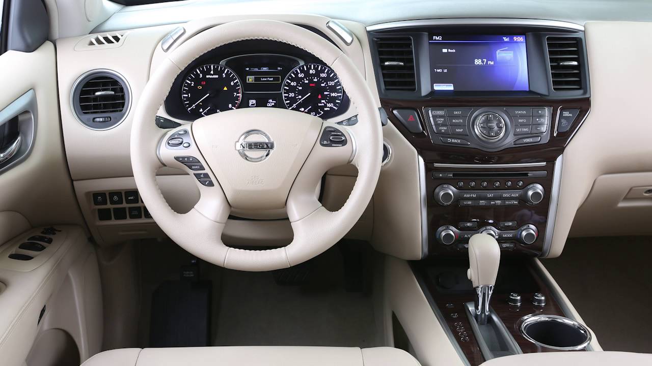 2017 NISSAN Pathfinder - Vehicle Dynamic Control (VDC) - YouTube