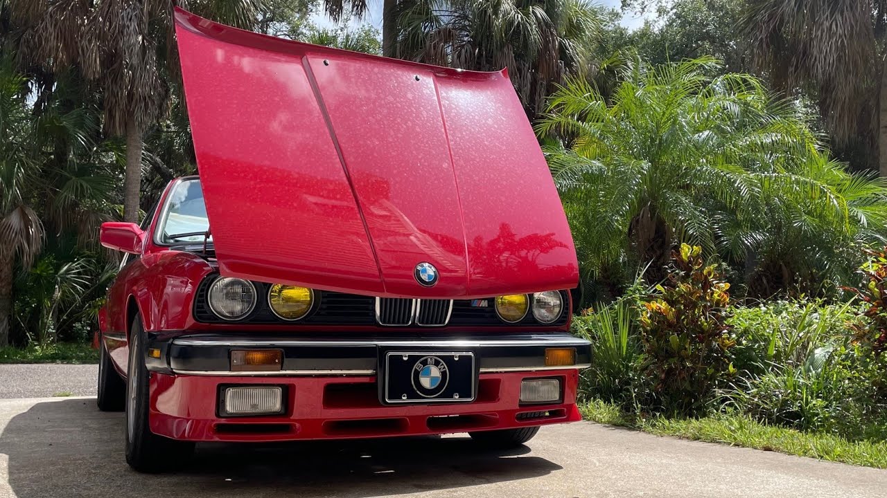 Spraying Fuel!! E30 Fuel Hose Replacement - YouTube