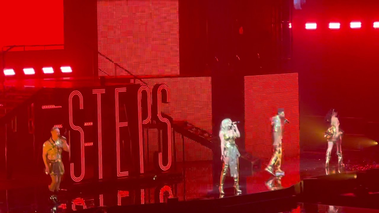 Steps - Sheffield Arena 2021 - YouTube