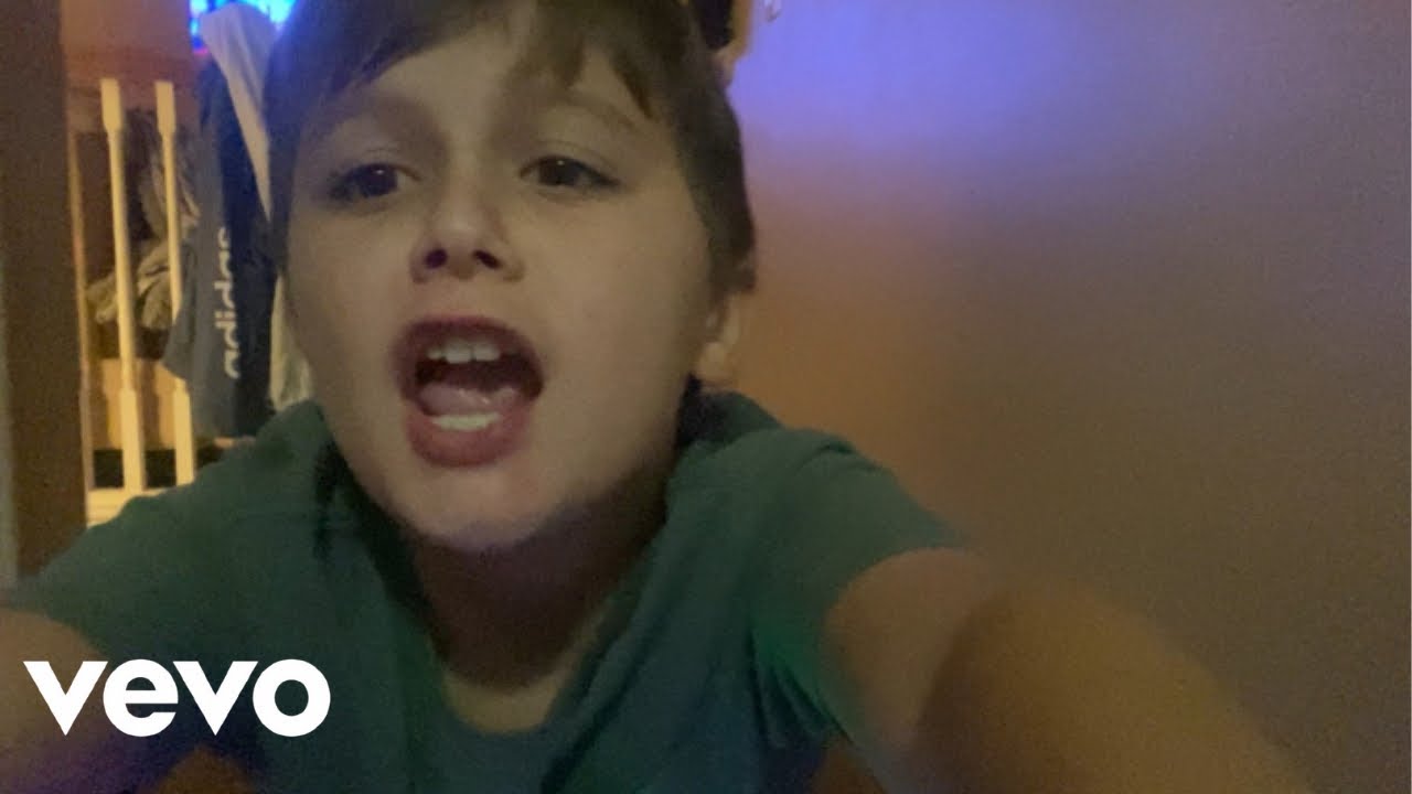 lil brt - Sparkles (Official video) - YouTube