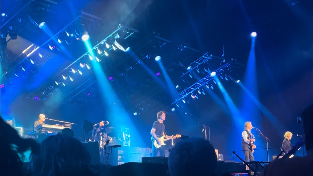 Paul McCartney - Jet, live in Melbourne @ Marvel Stadium October 21 ...