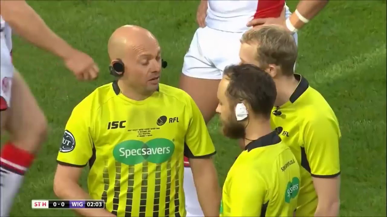 Super League Grand Final Double Punch & Red Card Ben Flower - YouTube