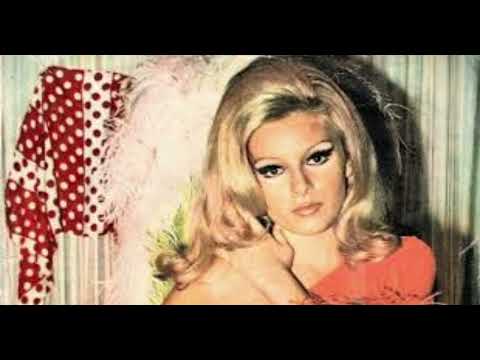 Ajda Pekkan-Uykusuz Her Gece Karaoke