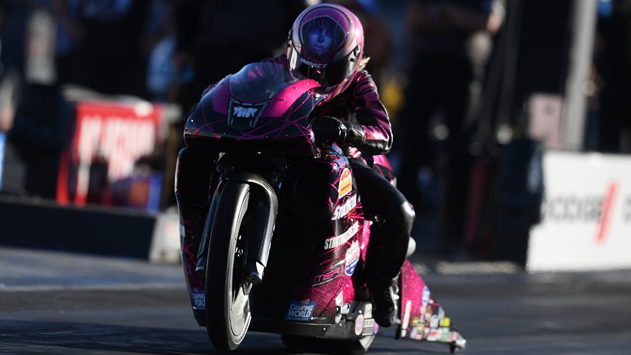 Angie Smith races to her second career victory - YouTube