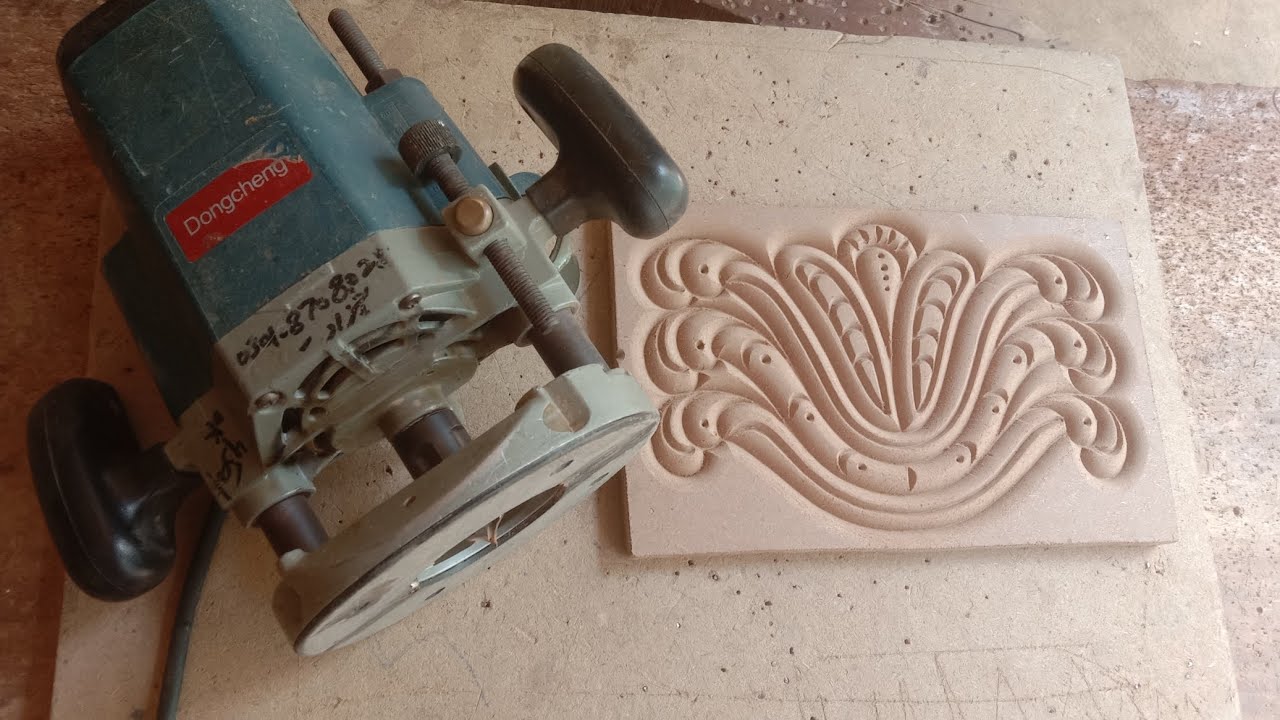 A quick Way to make wood carving with a router machine - YouTube