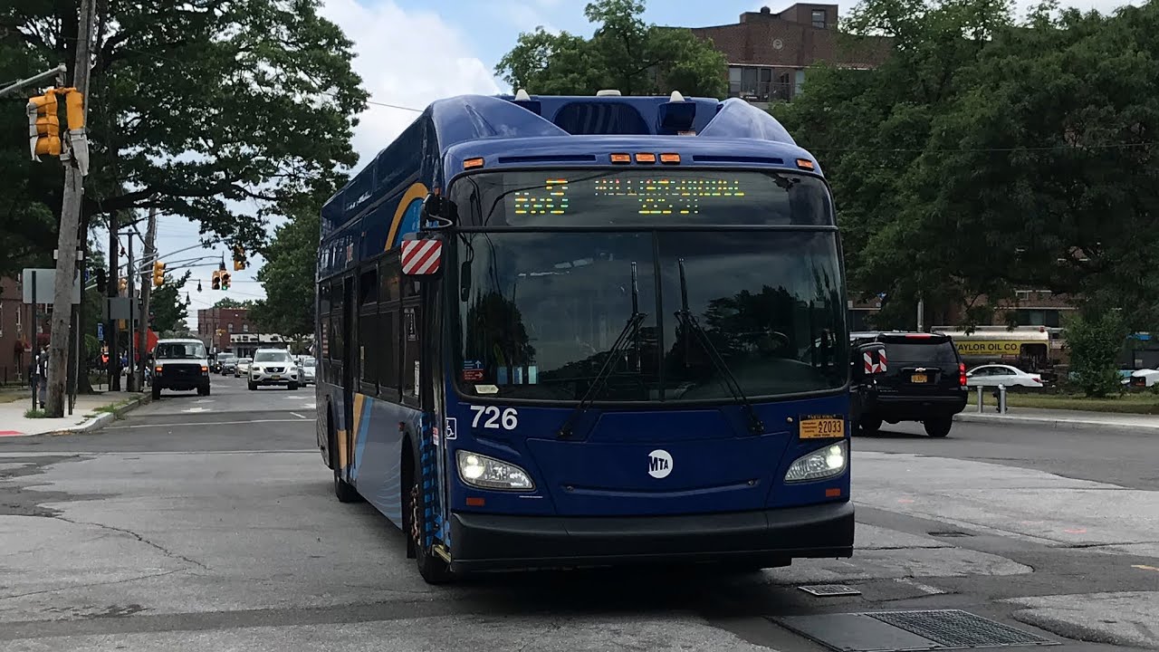 Bx8, Bx12, and Bx12 SBS bus action at Pelham Parkway - Williamsbridge ...