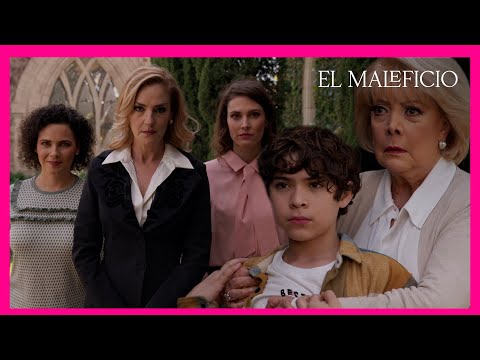 Nuria enfrenta a Dolores y pelean a muerte | El Maleficio | Capítulo FINAL