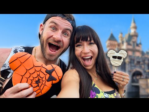 We ate EVERYTHING at DISNEYLAND!!