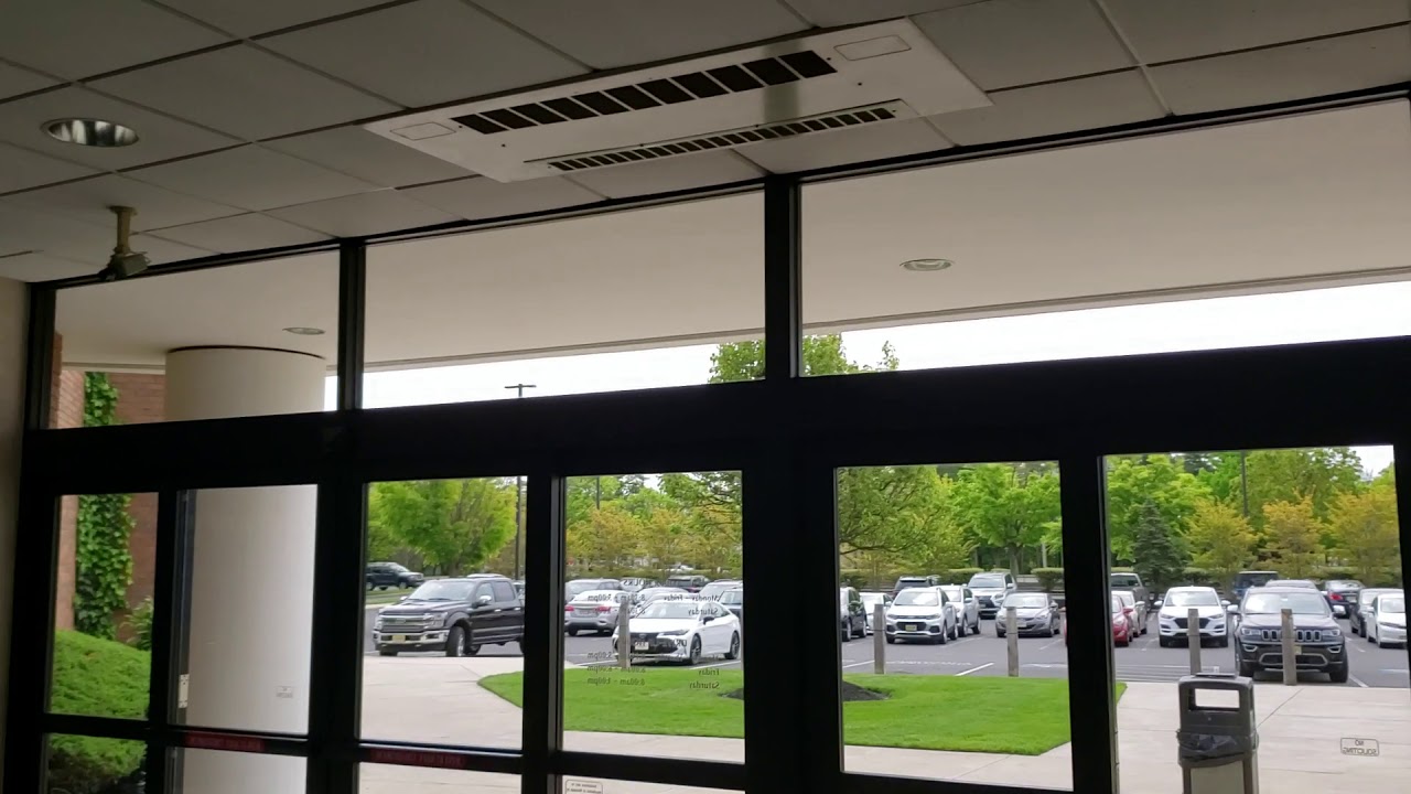 Horton's 2000 linear drive bipartsliding door - YouTube