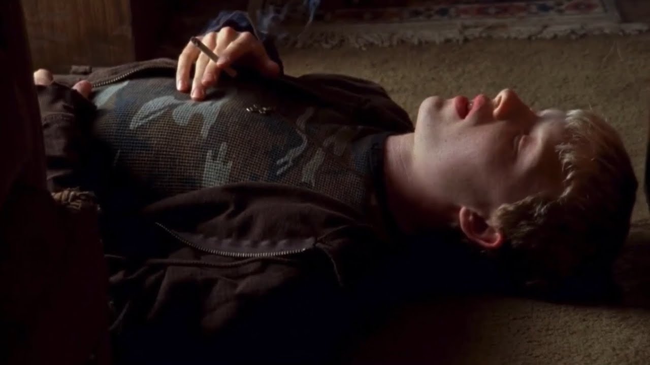 Noel Fisher/Cael Malloy - The Riches 1x01 “Mississippi” - YouTube