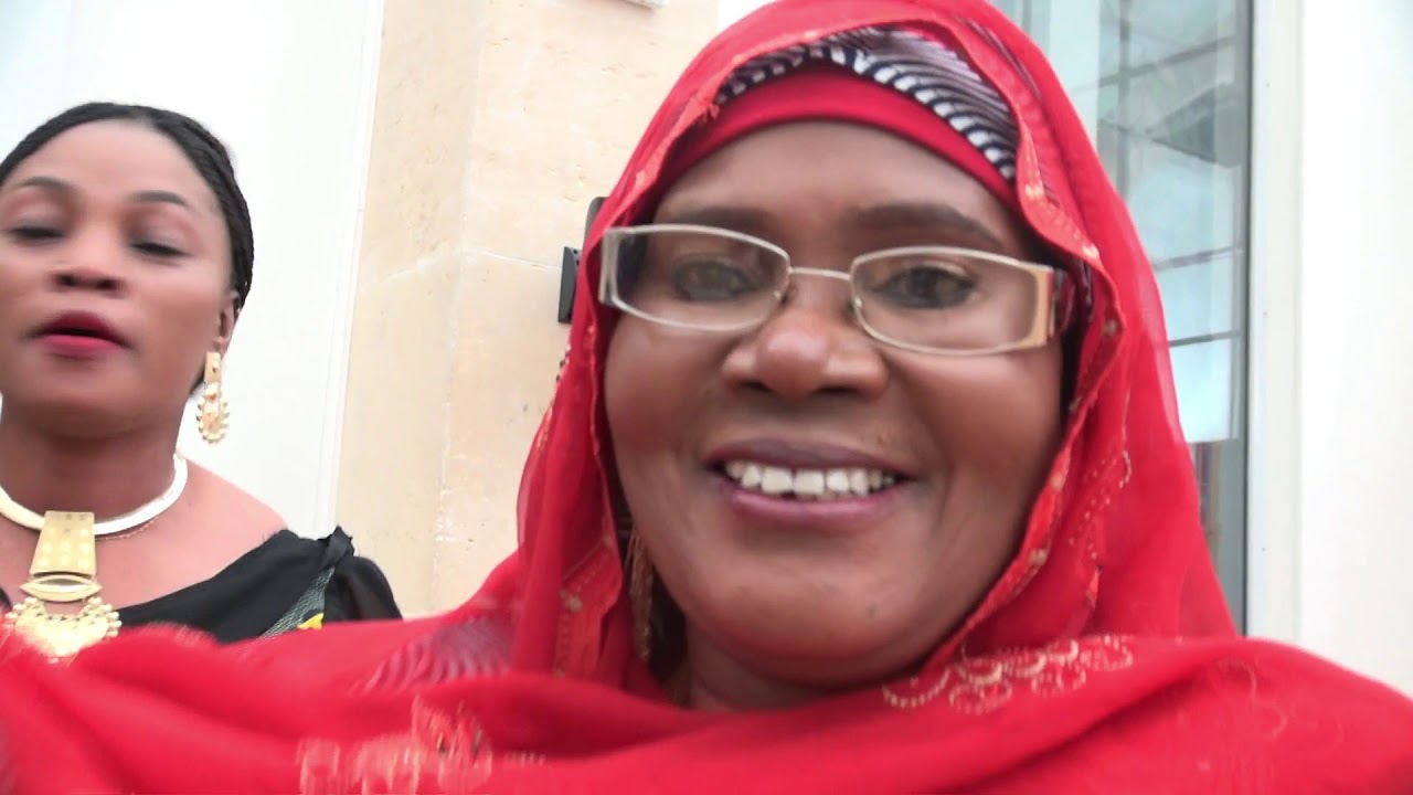 ADJA BINTOU ROUGE 2 - YouTube