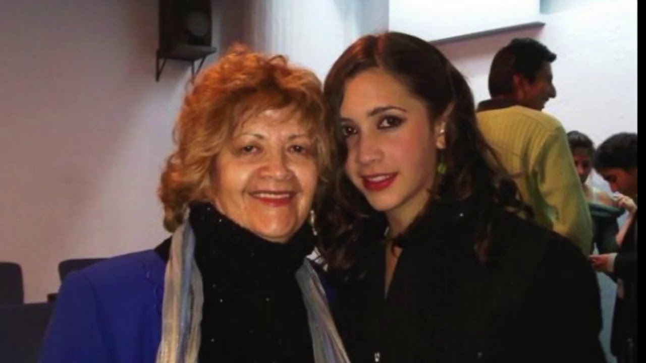 GARGANTA CON ARENA Letty Cazar Tobar autor Cacho Castaña - YouTube