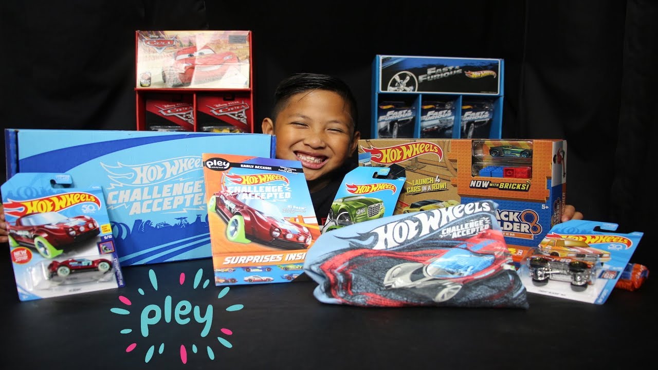 Hot Wheels Challenge Accepted Pleybox Subscription Unboxing Video - YouTube