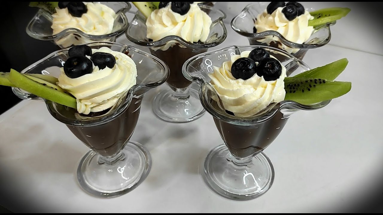 Вкусен домашен шоколадов пудинг Лесен и много красив Всеки който го
