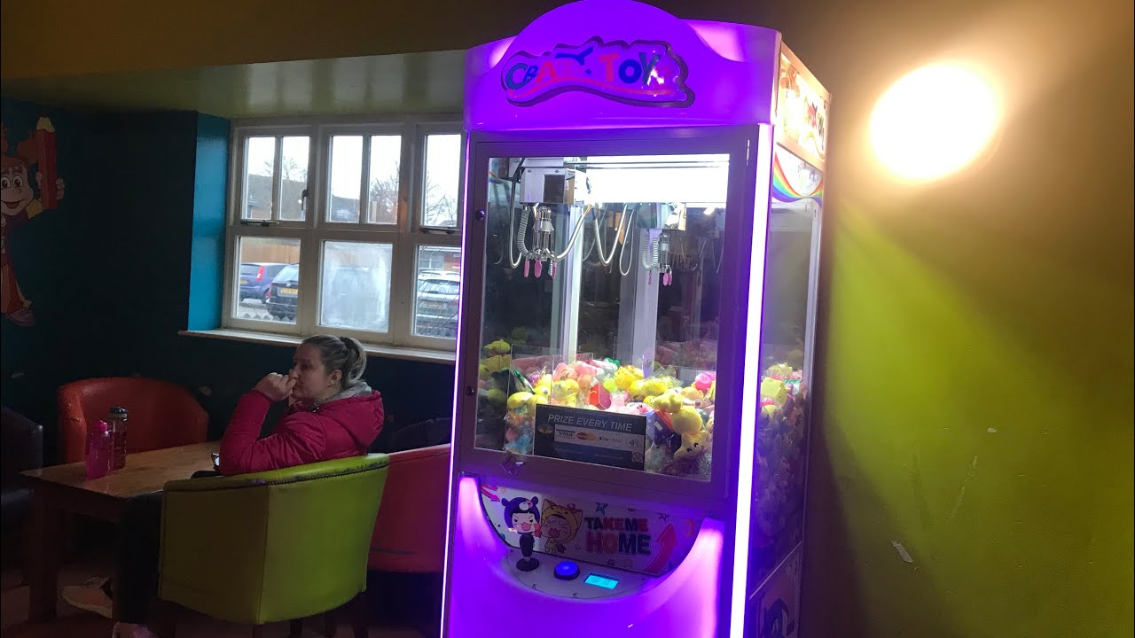 Take me home claw machine - YouTube