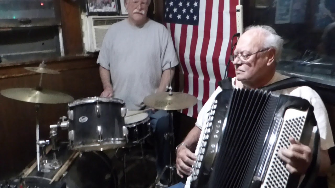 Baby Doll Polka - Gary Frank and Ray Adamczyk at Martin's Tap - YouTube