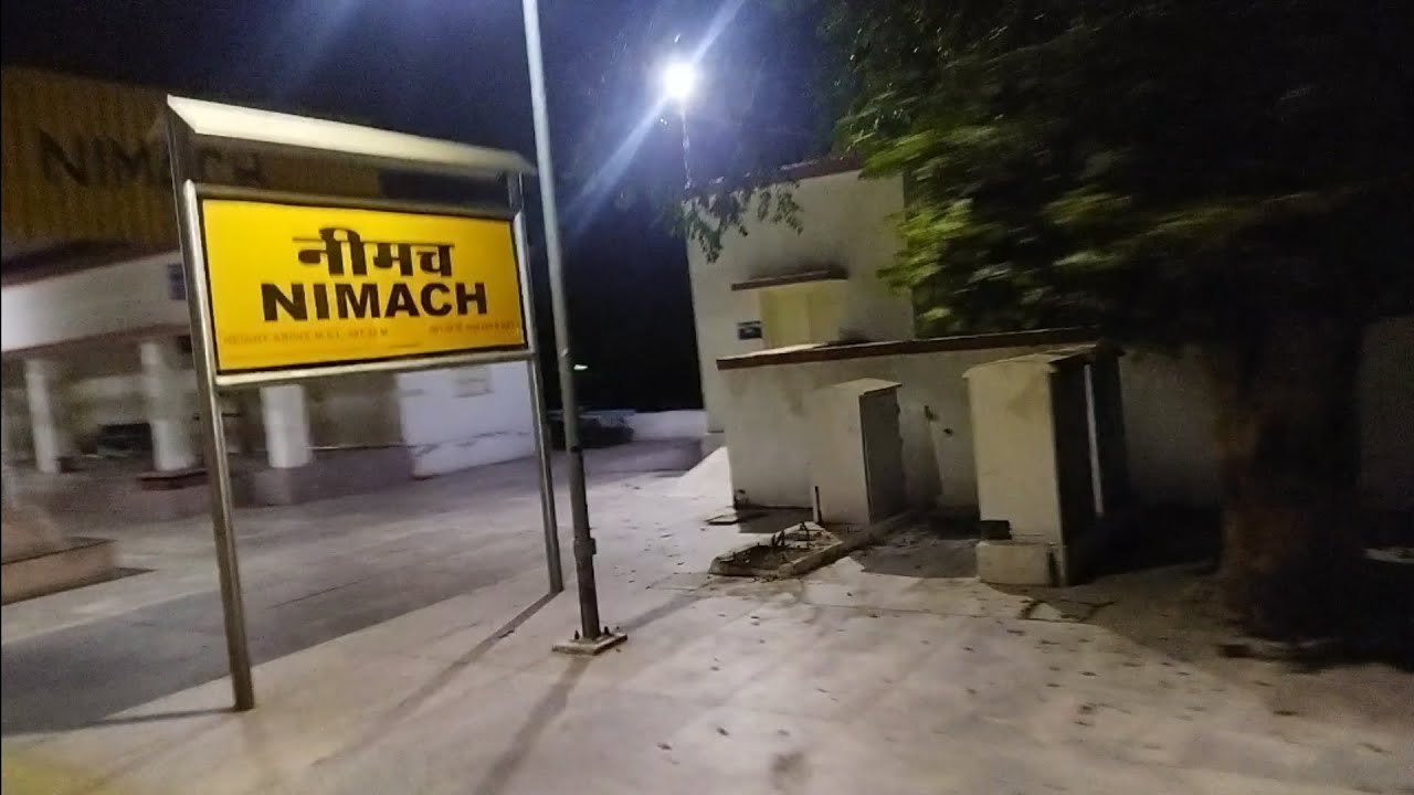 Udaipur-Ratlam express Departing fron Nimach - YouTube