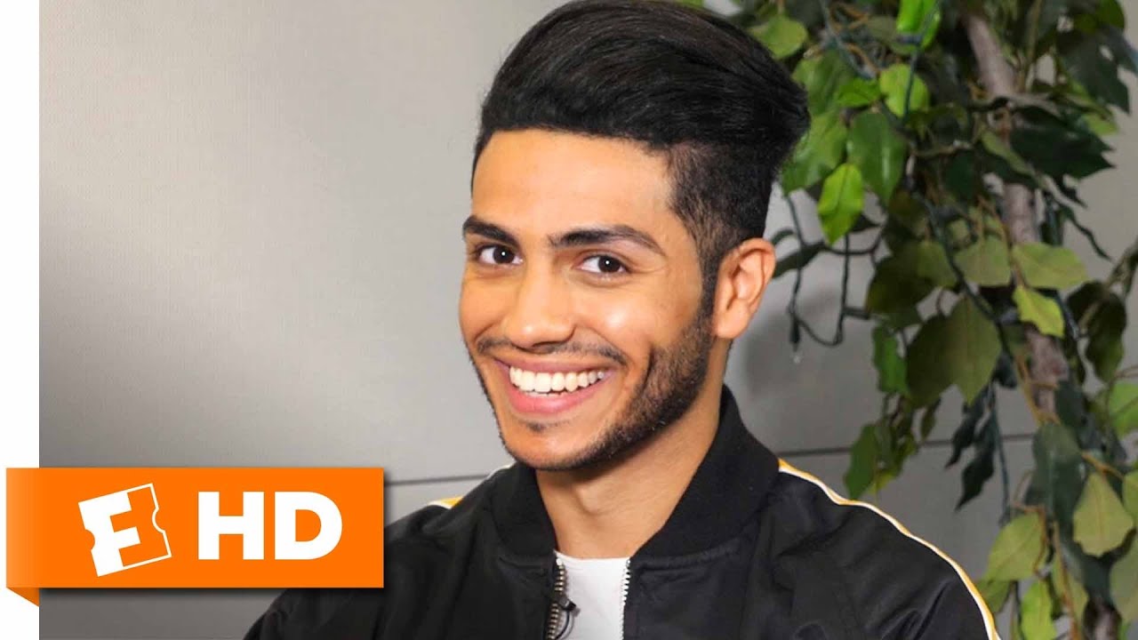 Mena Massoud Talks 'Aladdin' Casting & Hanging with Will Smith ...