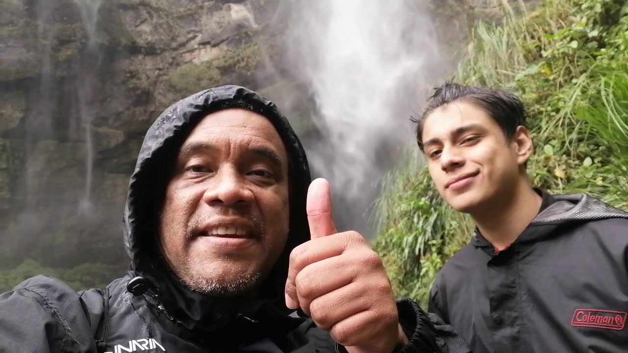 Llegando a la caída de la Catarata del Gotca, luego de una larga ...