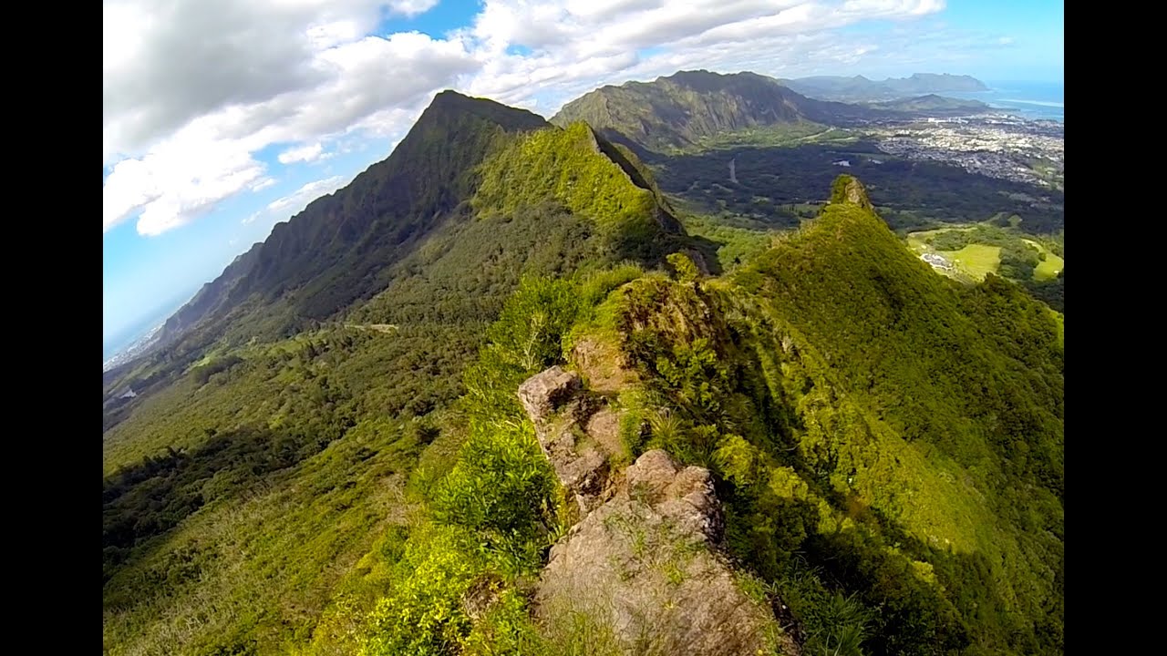 SPECTACULAR OAHU RIDGELINE HIKE - YouTube