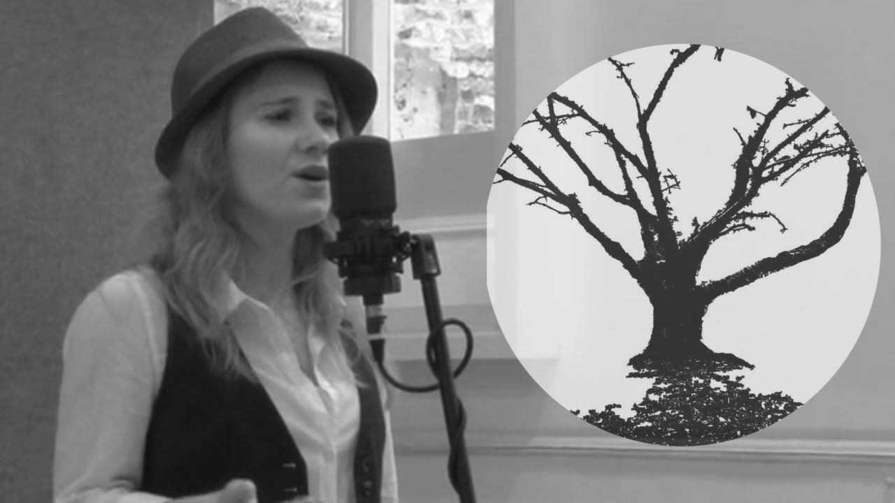 Klaudia Skwarek & Daniel Hernandez - En Passant (Oringal) - Whereabout ...
