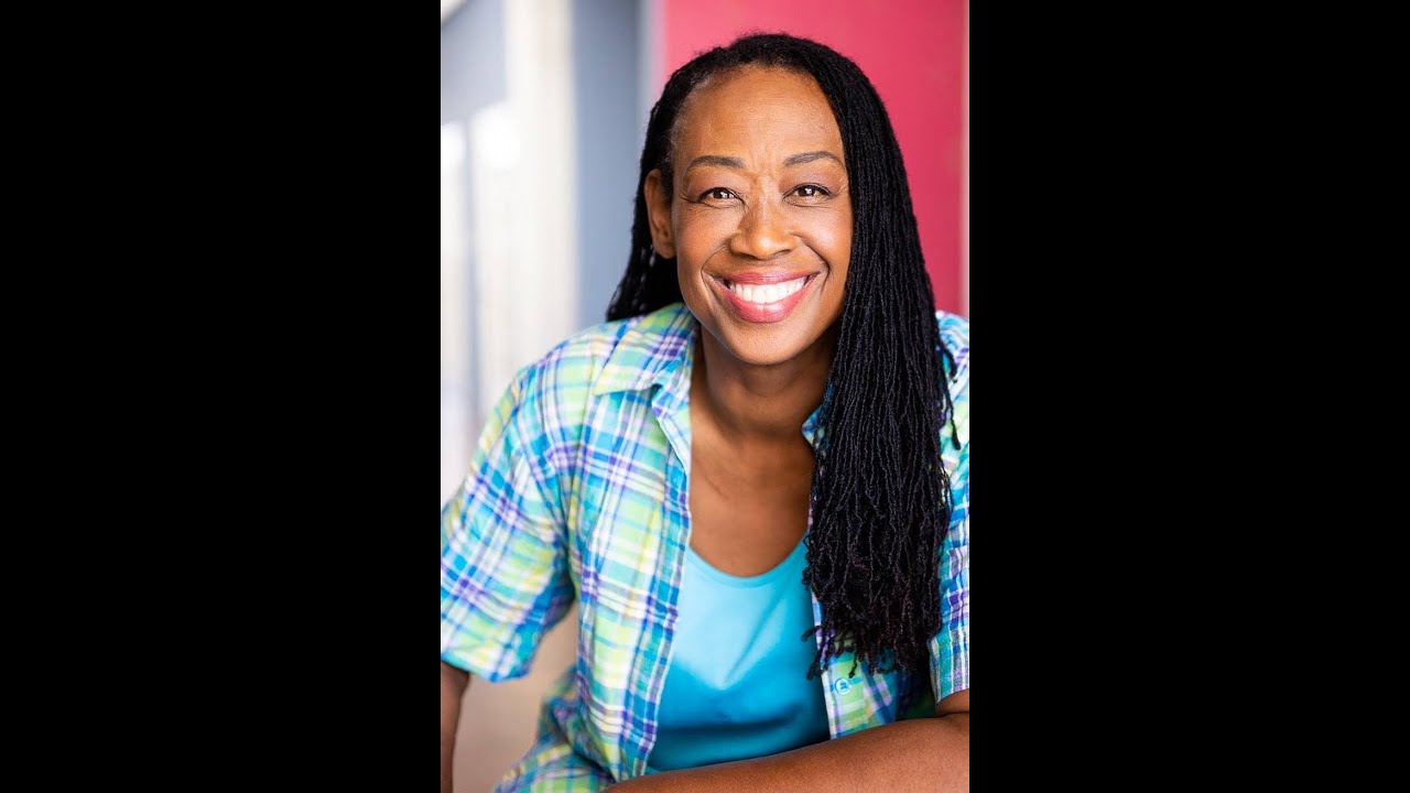 Exclusive Interview with Comedienne Angela Moore - YouTube