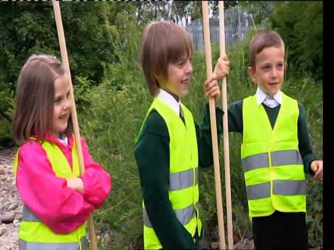 Mr Bloom Here and There -Falkirk -River Carron - YouTube