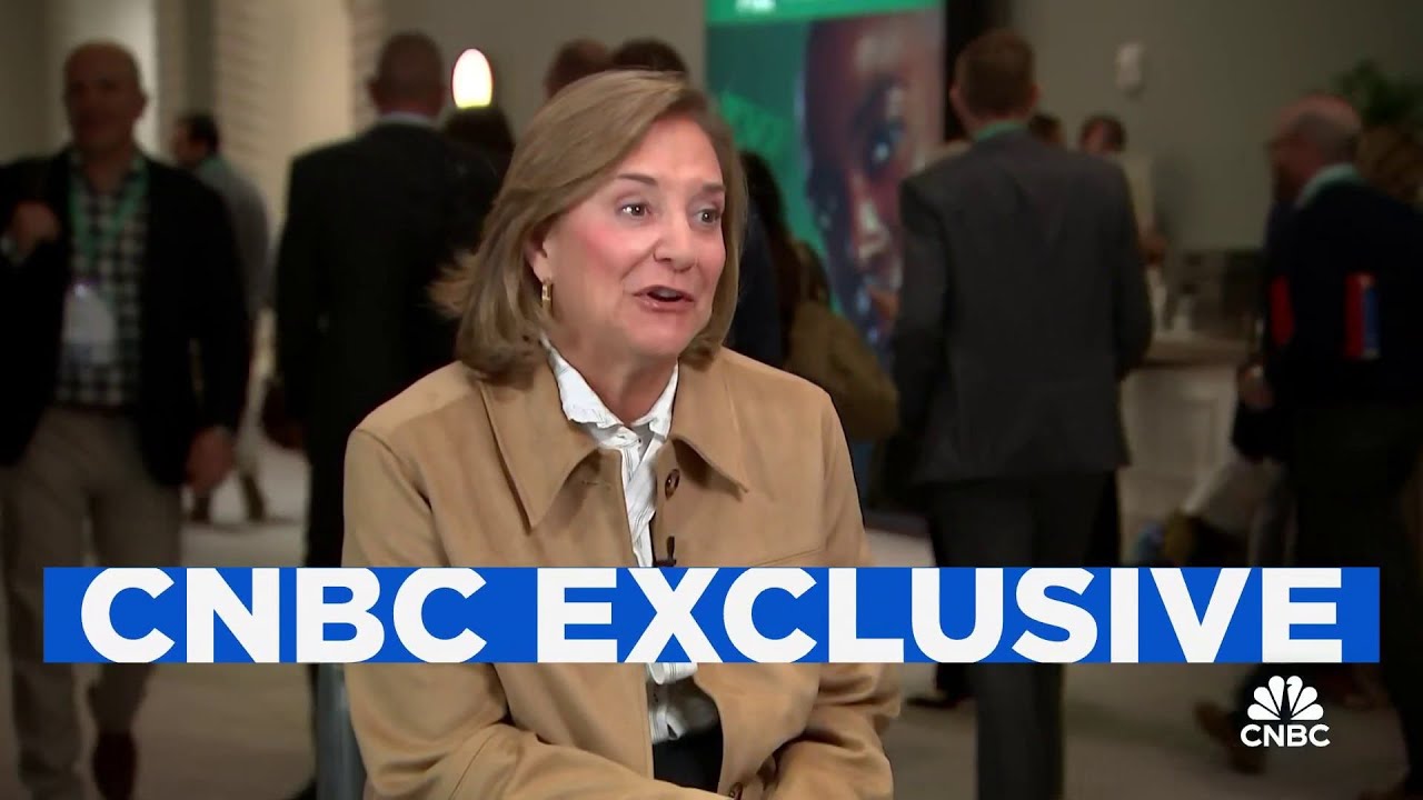 '2024 was a phenomenal year', says Abercrombie & Fitch CEO Fran ...