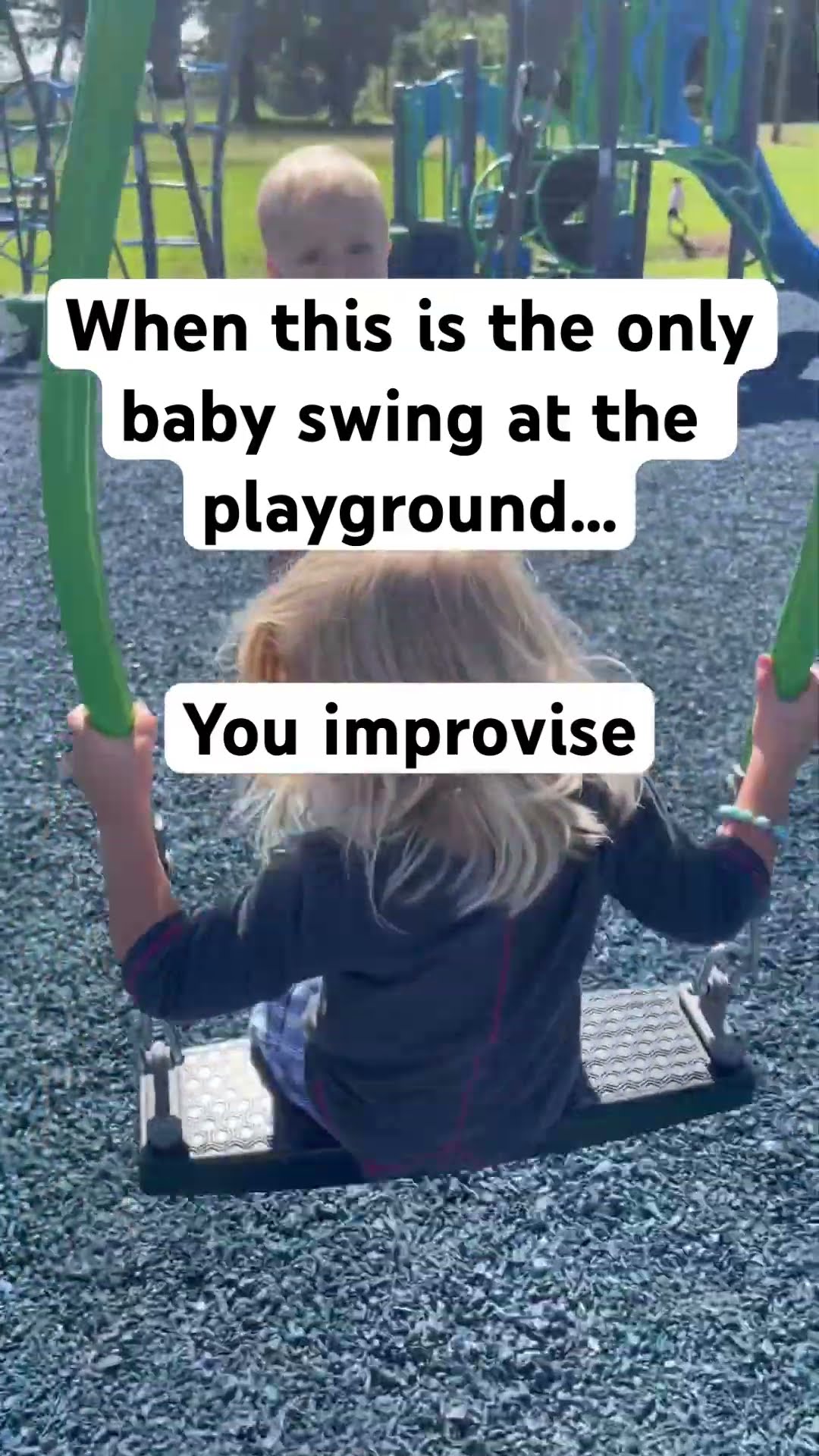 How to push multiple kids at the playground. #momlife - YouTube