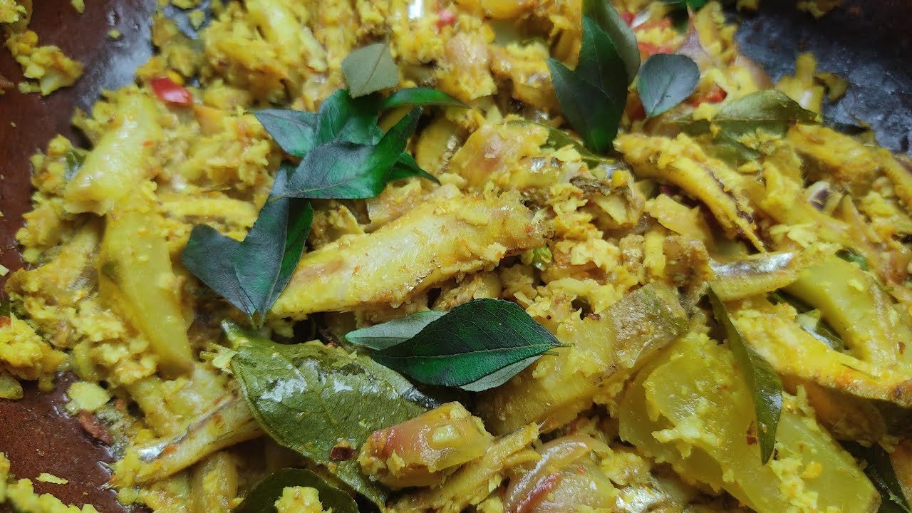 Kerala Style Meen Peera || നത്തോലി | കൊഴുവ മീൻ പീര || മീൻ തോരൻ - YouTube