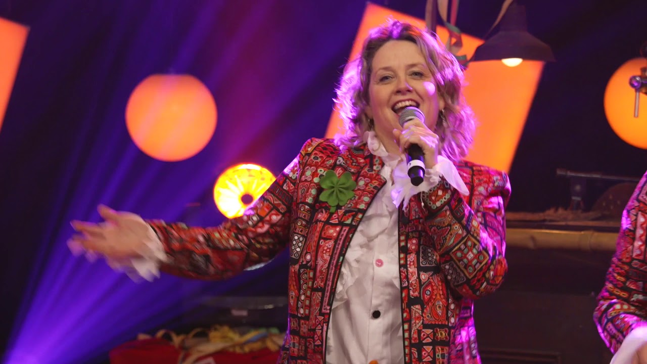 Comsi Comsa Vastelaoftrap 2021 - YouTube