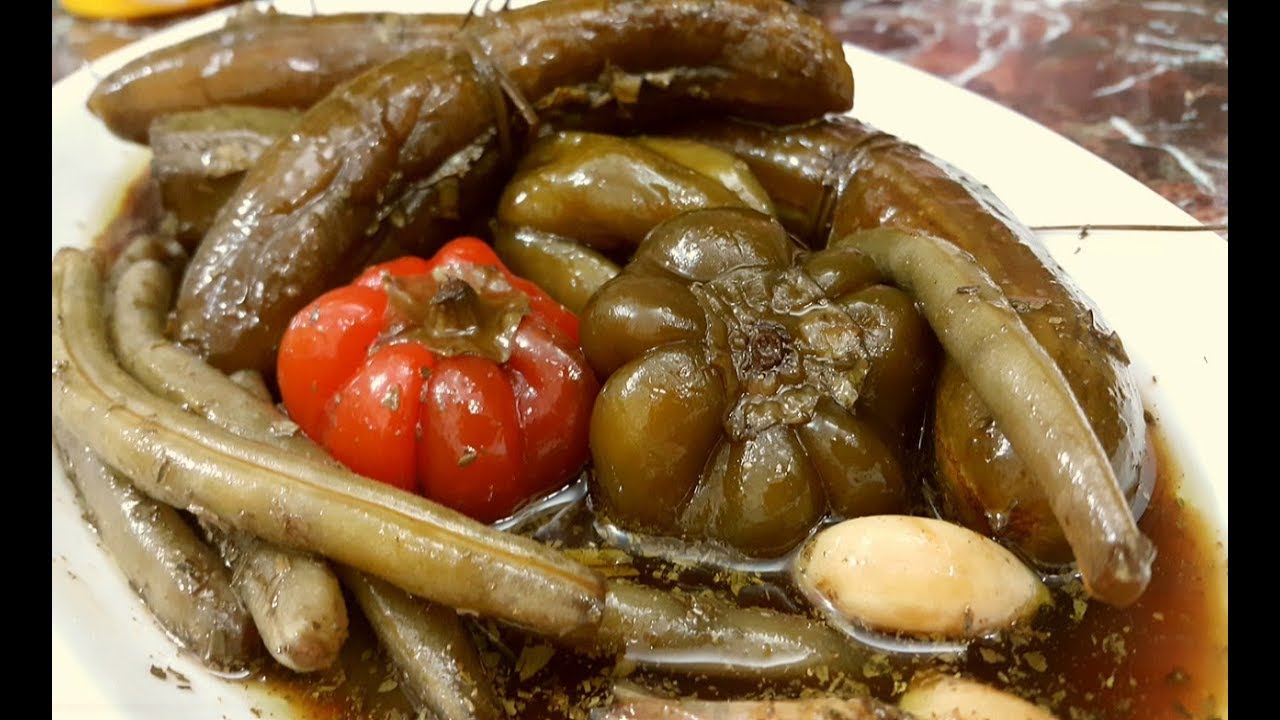 طريقة عمل الطرشي العراقي المدبس Iraqi Pickle - YouTube