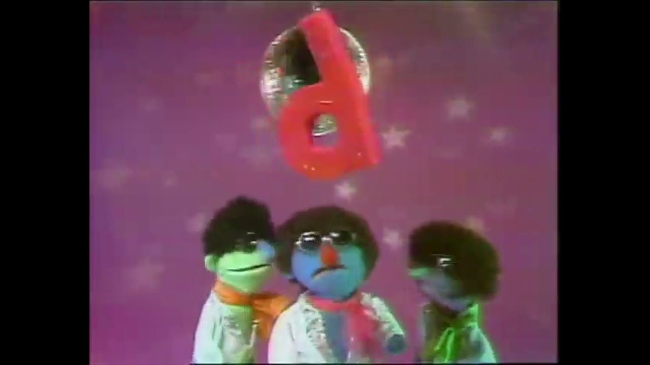 Muppet Songs: 3 Anything Muppets Disco D - YouTube