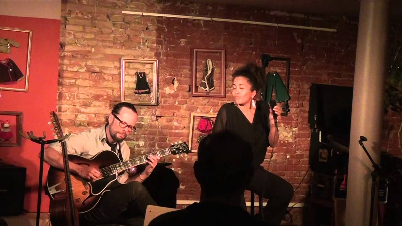 marie carrie/autumnleaves/auditionRSJW2014/singer - YouTube