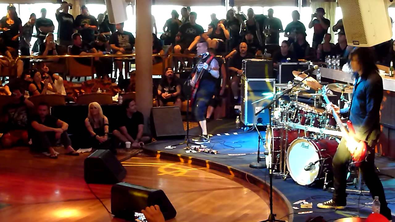 All-Star jam on board the 70000 tons of metal 2013 - YouTube