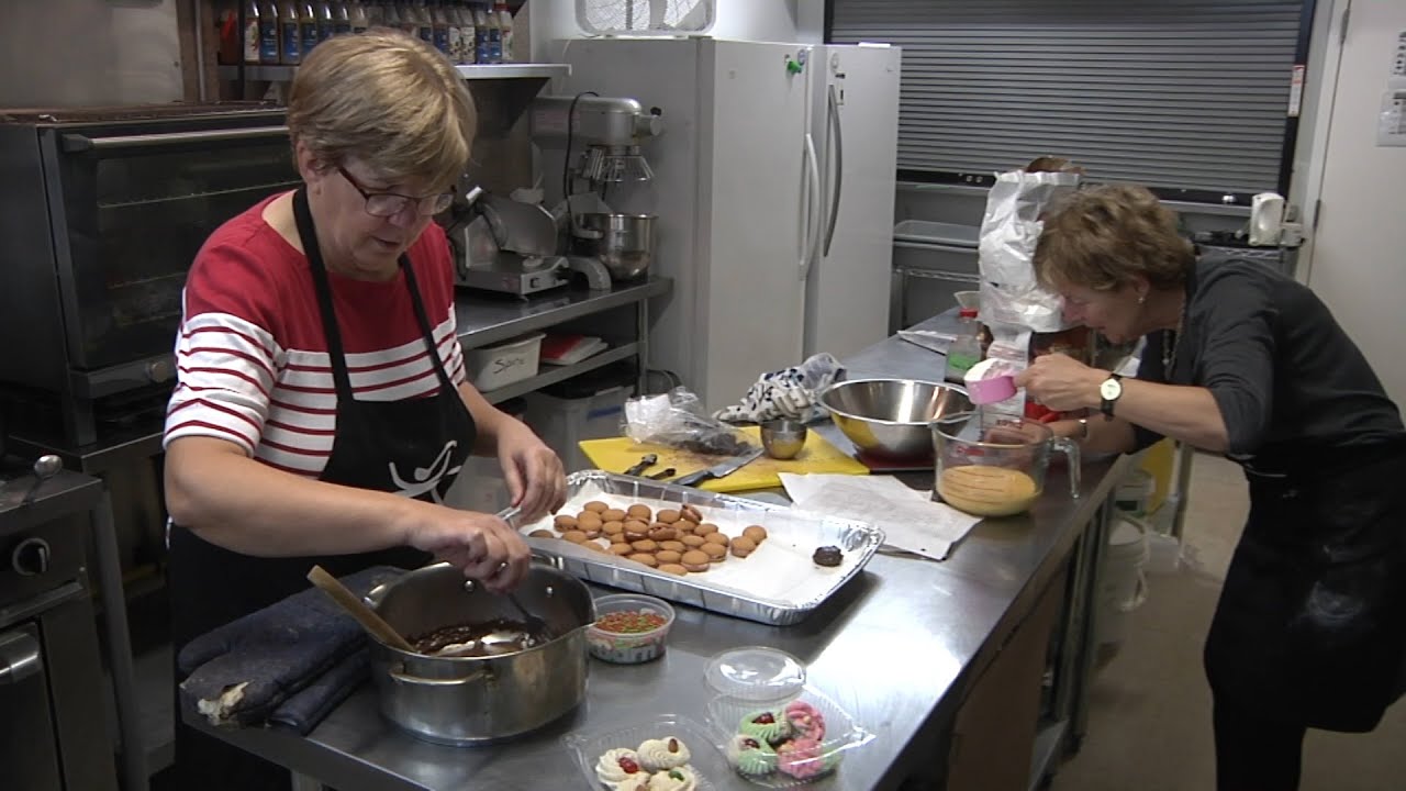 Ripple Effect (June 18): The Table Soup Kitchen Foundation - YouTube
