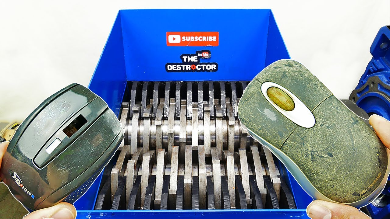 破砕機 VS PC マウスなど | SHREDDING PC MOUSE - YouTube