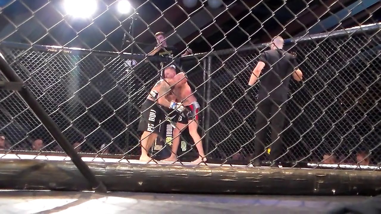 Andor Filó vs. Mario Wittmann /Cage Fight Series 8./ 20.01.2018 - YouTube