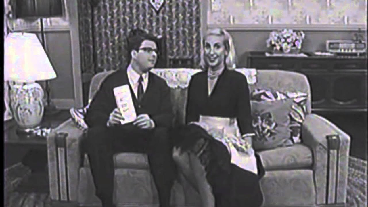 Life with Chippy starring Dave Konig - Bomb shelter ad - YouTube