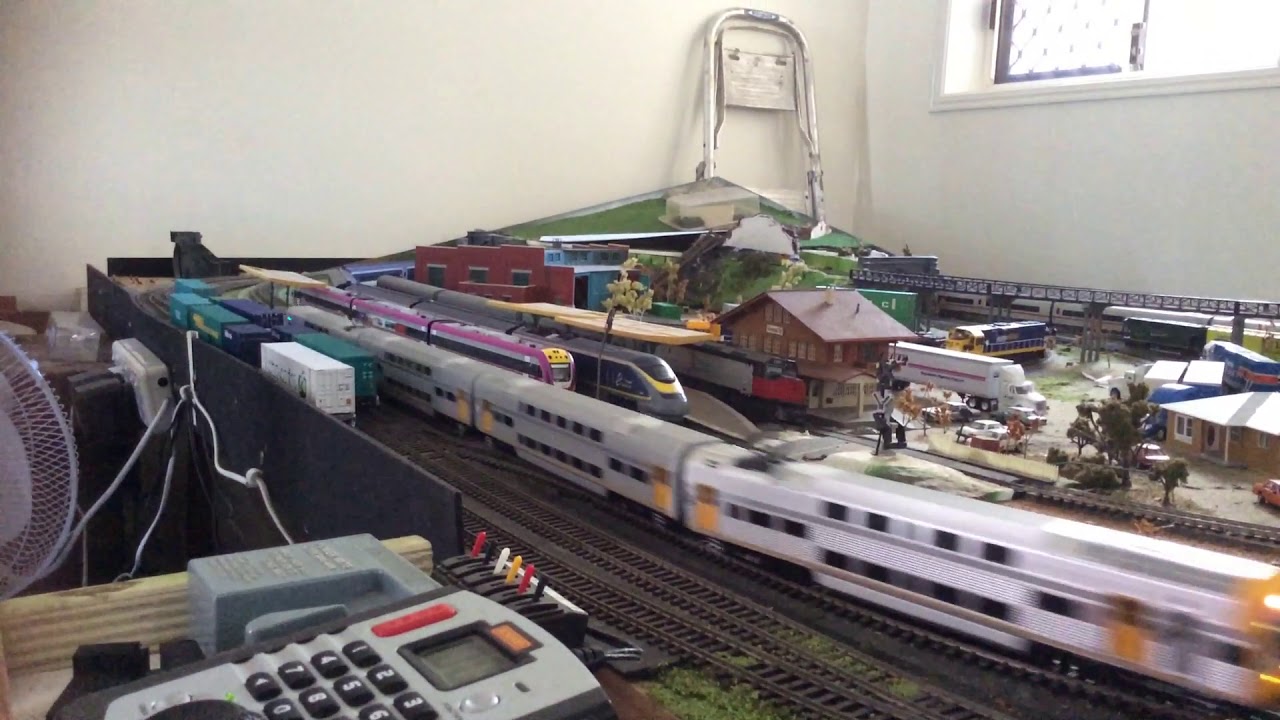 Auscision V set and Hornby Eurostar TGV TMST - YouTube