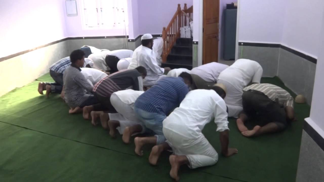 niskaarathinte poorna roopam - YouTube