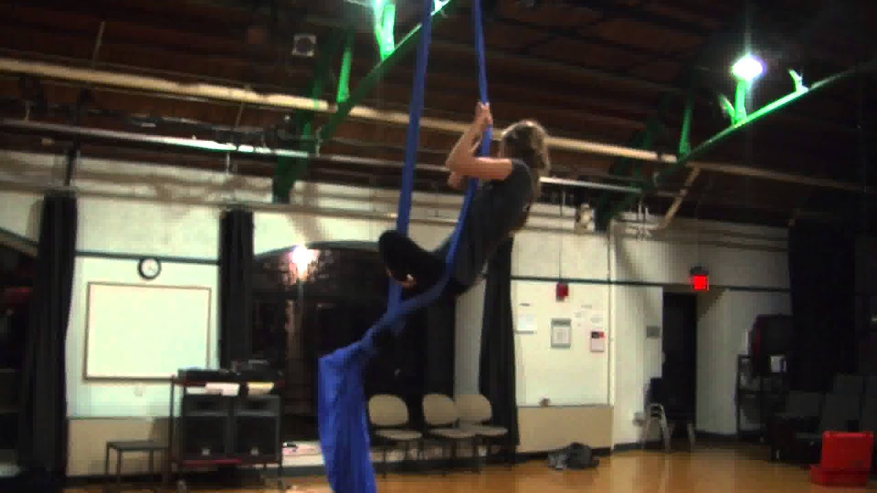 Beginner Silks: Backwards Leg Roll Up - YouTube